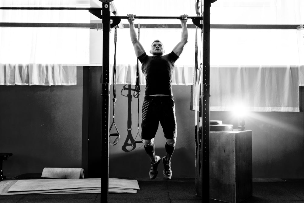 How To Do The Dead Hang: Form, Muscles Worked, And Variations - Steel ...